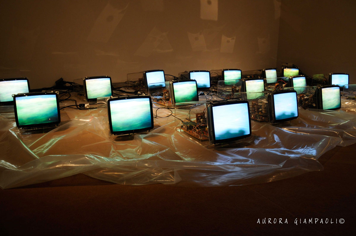 ROBERT CAHEN. Passaggi Videoinstallazioni 1979 - 2008 - Fondazione ...